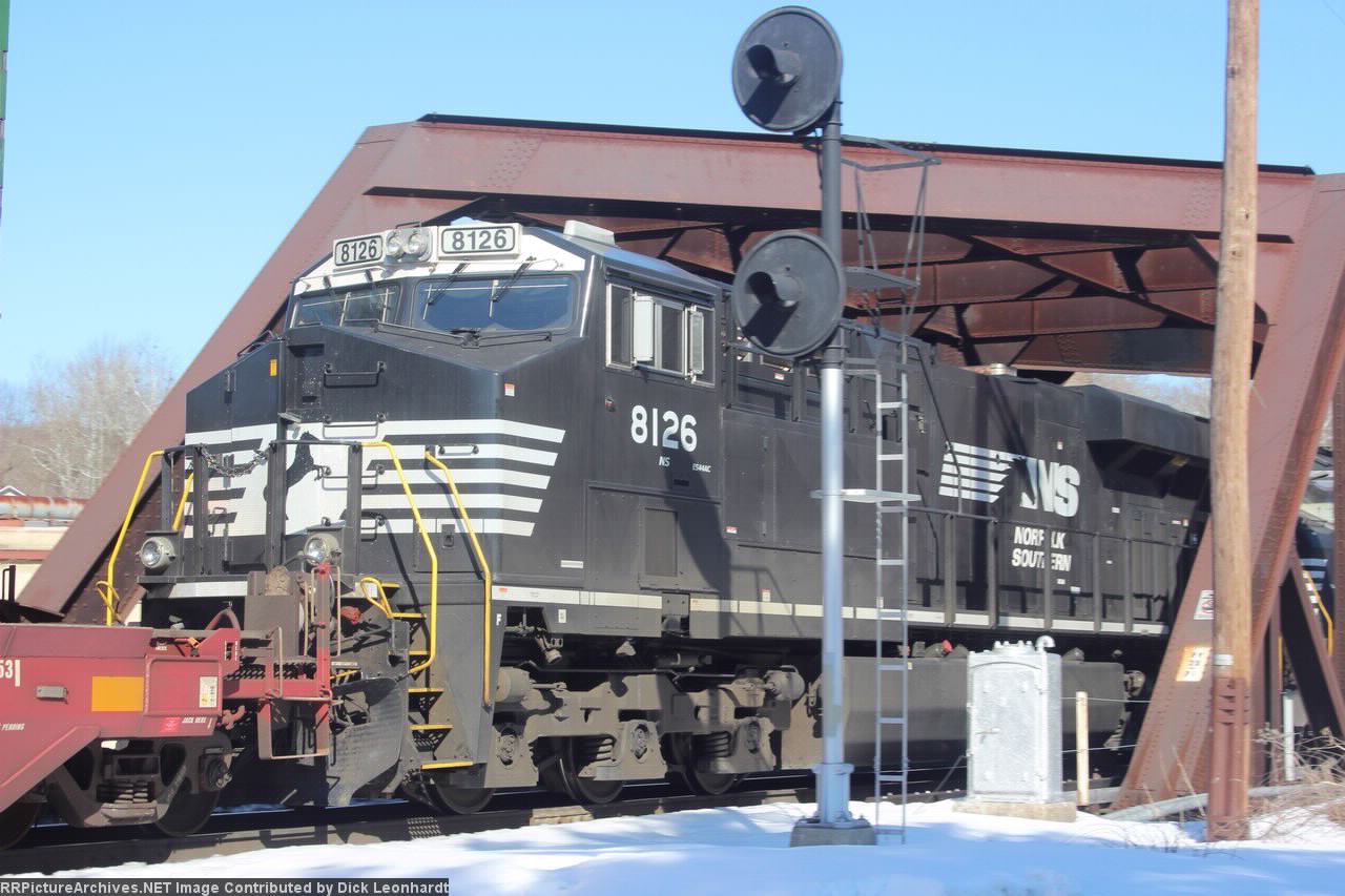 NS 8126